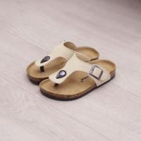 China 2022 summer solid color children sandals unisex fashion cork slippers girls outdoor beach flip-flops in stock baby boy shoes for sale