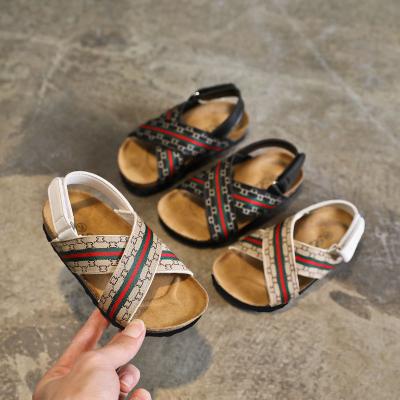 China 2022 summer new fashion children slippers lightweight sandals girls non-slip baby outdoor beach baby boy shoes for sale