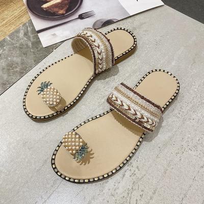 China Wholesale outdoor beach casual shoes fashion comfortable summer sandals women non-slip flip-flops slippers for sale