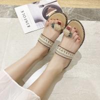China Wholesale outdoor beach casual shoes fashion comfortable summer sandals women non-slip flip-flops slippers for sale