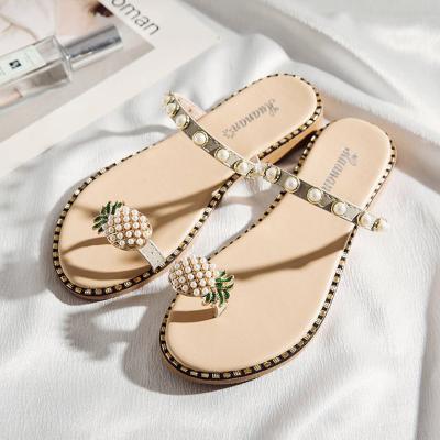 China New design pearl decoration upper summer sandals women soft sole casual shoes non-slip flip-flops slippers for sale