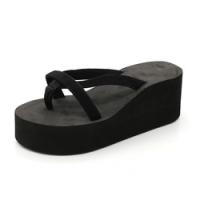 China Factory price new 2022 summer flat sandals beach casual shoes non-slip slippers for women and ladies wholesale for sale