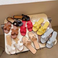 China Wholesale fashion solid color casual shoes footwear lightweight non-slip outdoor slide slippers 2022 summer sandals women for sale