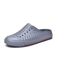 China New design couple hole casual shoes summer sandals women breathable flat non-slip Men beach hollow lazy half slippers for sale