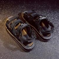 China 2022 new design couple summer sandals women outdoor beach shoes soft sole magic paste slide slippers for Men for sale