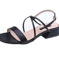 China New Ladies Elegant cross strap casual shoe Wholesale women thick sole non-slip summer sandals in stock leather shoes for sale