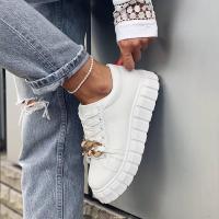 China Women Cheap Comfortable flats sneakers wholesale Fashion lady loafers casual breathable shoes 2022 sports for sale