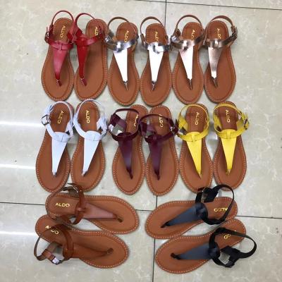 China 2022 Summer new design beach non-slip Slippers large size women flip flops fashion flat T-Strap sandals for sale