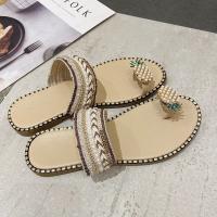 China Best price pearl rhinestone vamp non-slip Sandals women summer new pineapple clip-toe outdoor flat beach shoes for sale