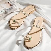 China Wholesale Flat Casual Beach Shoes Ladies soft sole fashion Pineapple Pearl Sandals for women with High quality for sale
