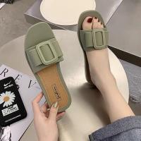 China Hot sale new design solid color Slippers Ladies outdoor Beach Shoes wholesale Flat Slides Summer Sandals for Women for sale