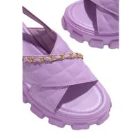 China Factory supply outdoor Flat sandals Women 2022 fashion trend chain decoration thick sole non-slip slippers for sale