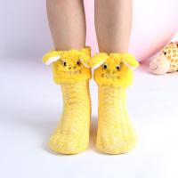 China hot sales ladies antiskid soft socks mid-length polyester socks with lovely pattern sherpa socks with many colors for sale