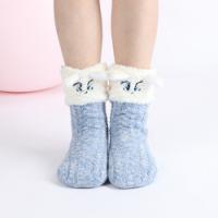 China hot sales ladies antiskid soft socks mid-length polyester socks with lovely pattern sherpa socks with many colors for sale