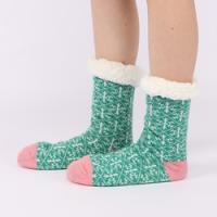 China 2021 winter hot sell women thick socks snow pattern print slipper sherpa socks new design house indoor fashion socks for sale