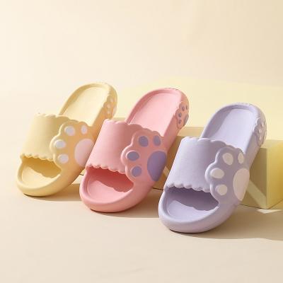 China Slippers women summer home thick bottom non-slip indoor shoes wholesale couple household bear claw men flat sandals for sale