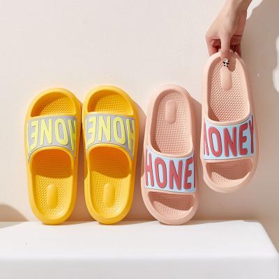 China New Summer Unisex Slide colorful letters vamp Men indoor slippers home ladies Shoes Couple Hot sale Women Flat Sandals for sale