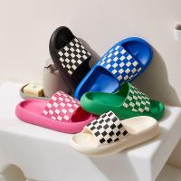 China Female cheap bedroom Black White Grid Flat Sandals Adult indoor non-slip Women Slippers for Men home shoes light for sale