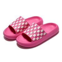 China Female cheap bedroom Black White Grid Flat Sandals Adult indoor non-slip Women Slippers for Men home shoes light for sale