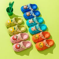 China 2021 new arrival children's sandals cute cartoon hole shoes casual comfortable and soft kids home slippers indoor for sale