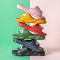 China Best selling new style custom couple sandals summer household soft-soled non-slip wear-resistant bath slippers for sale