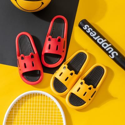 China New uppers hollow couple sandals indoor non-slip two-color bottom slippers summer fashion casual slipper dog sandals for sale