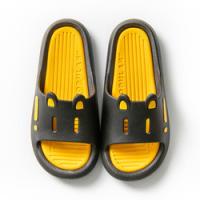 China New uppers hollow couple sandals indoor non-slip two-color bottom slippers summer fashion casual slipper dog sandals for sale