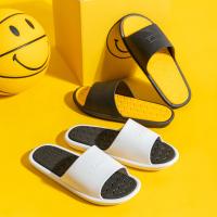 China New fashion house slippers summer indoor non-slip bathroom sandals couples home casual breathable shoes for sale
