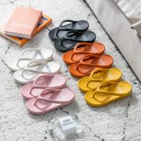 China 2021 New ladies flip flops summer home indoor non-slip wear-resistant fashion thickened soft bottom slippers for sale