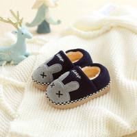 China Hot selling fashion cartoon smile rabbit closed Toe Children Slippers Plush Winter Warm home indoor Shoes for Kids for sale