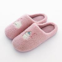China Winter wholesale soft plush and anti-slip house slippers 2021 new fashion cute couple keep warm women shoes for sale
