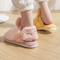 China Cute Women Home Indoor Couple Style Thick Bottom Anti-Slip Autumn Winter Plush Warm lining shoes female fur slippers for sale