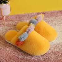 China Cute Plush flowers shape slippers winter female thick-soled non-slip indoor and outdoor warm home shoes ladies closed shoes for sale