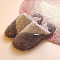 China Winter 2021 new fashion stitching color home slippers non-slip warm couple soft plush house shoes women for sale