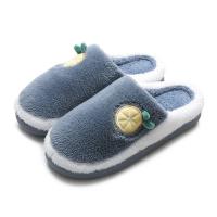 China 2021 new design slippers female winter cute comfortable home indoor shoes soft plush warm non-slip couple style for sale