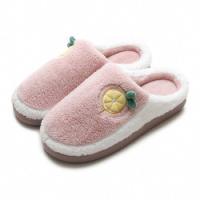 China 2021 new design slippers female winter cute comfortable home indoor shoes soft plush warm non-slip couple style for sale