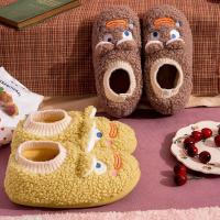 China New Design Slippers Women Winter Cute Cartoon Fashion Trend Students Girls Home Plush Bag Heel Slippers Men for sale