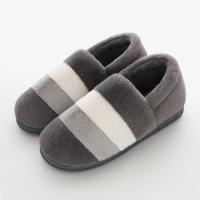 China New design simple style warm slippers women winter models 2021 non-slip soft plush couple bedroom shoes for sale