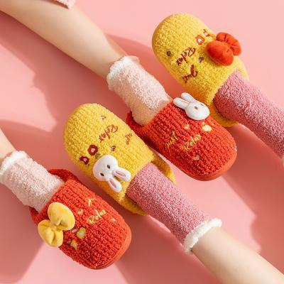 China Custom new cartoon design 2021 winter warm slippers female TPR material anti-slip soft sole home shoes in stock for sale