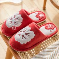 China Women 2021 New Design fashion Flower pattern Slippers Men Warm Thick Bottom Non-Slip Home Indoor Shoes for sale
