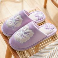 China Women 2021 New Design fashion Flower pattern Slippers Men Warm Thick Bottom Non-Slip Home Indoor Shoes for sale