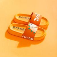 China Custom Private Label Wholesale Women Fashion Trend Flat Confort PVC Beach Sandals Casual Bathroom Platform Summer slipper for sale