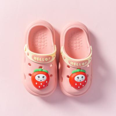 China Factory supply 2021 Children Cartoon beach Sandal Babies Summer Slippers High Quality Kids hole house shoe for sale