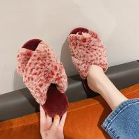 China Women Fluffy Leopard grain house shoe Cozy Faux Fur Cross house Indoor slipper Floor Flat Soft Furry Shoe Lady open toe slipper for sale