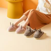 China Manufacturers wholesale autumn and winter fluffy slippers women's home warm anti slip thick bottom shoes  lovely couple slippers for sale
