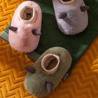 China 2021 New Design Children Cute Ox Horn Wrap heel Slippers Autumn Winter Warm Non-slip Soft Sole Home Indoor Shoe kids fur slipper for sale