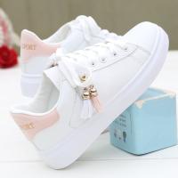 China Walking Style Platform Flat Shoes Fashion Lightweight Non Slip Waterproof Casual Flat Shoes for sale