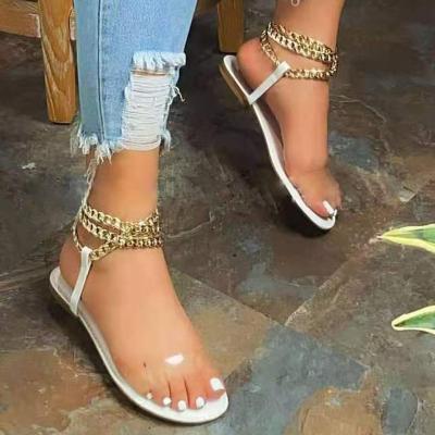 China New arrival 2022 shoes beach fashion chain decoration outdoor non-slip slippers lightweight women flat sandals for sale