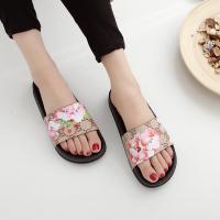 China New design printing outdoor slippers soft sole custom beach shoes comfortable non-slip summer sandals women for sale