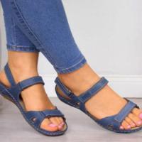 China Summer breathable beach outdoor shoes comfortable open toe solid color women slippers large size flat sandals for sale